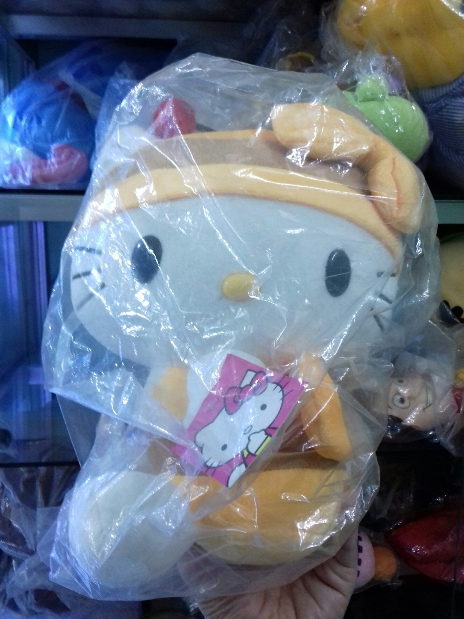 Gấu bông Hello Kitty Ong Vàng – Thú bông – www.anhshop.com